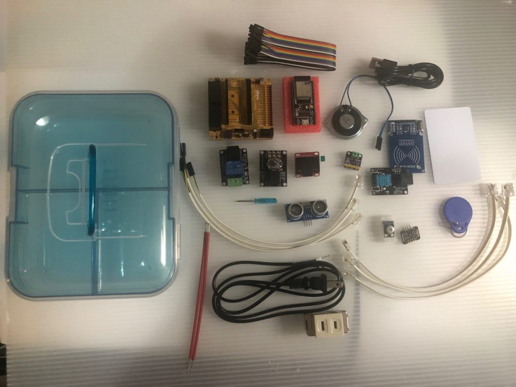 PN068 用ESP32輕鬆入門物聯網IoT實作應用教具盒 – Motoduino